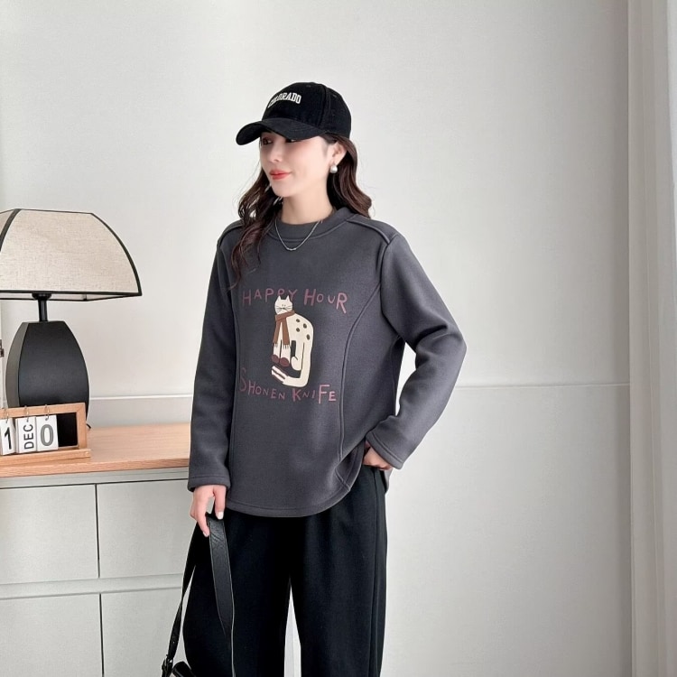 內刷毛圍巾貓咪印花T桖上衣 獨具衣格 J8491::unistyle 館::【獨具衣格】專賣中大尺碼洋裝、中大尺碼服飾