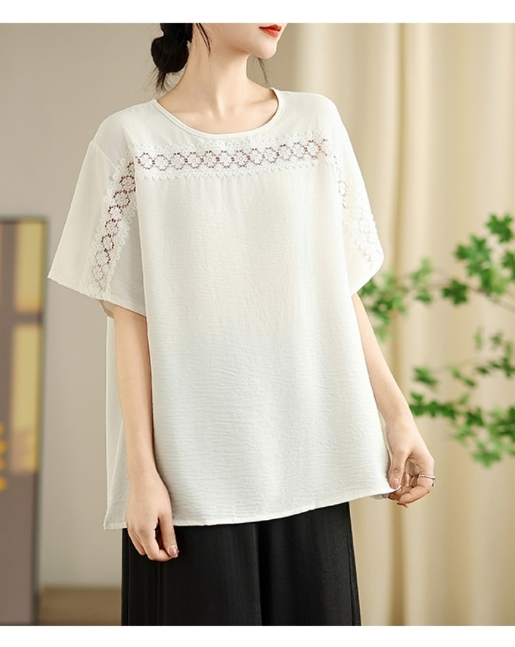棉綢氣質款蕾絲拼接T桖上衣 獨具衣格 J8901::unistyle 館::【獨具衣格】專賣中大尺碼洋裝、中大尺碼服飾