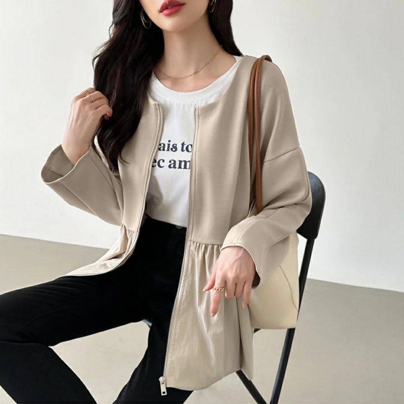 日系荷葉下擺拼接拉鍊外套 獨具衣格 J8970::unistyle 館::【獨具衣格】專賣中大尺碼洋裝、中大尺碼服飾