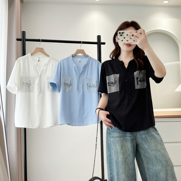 輕奢感燙鑽小V領開襟短袖上衣 獨具衣格 J9284::unistyle 館::【獨具衣格】專賣中大尺碼洋裝、中大尺碼服飾