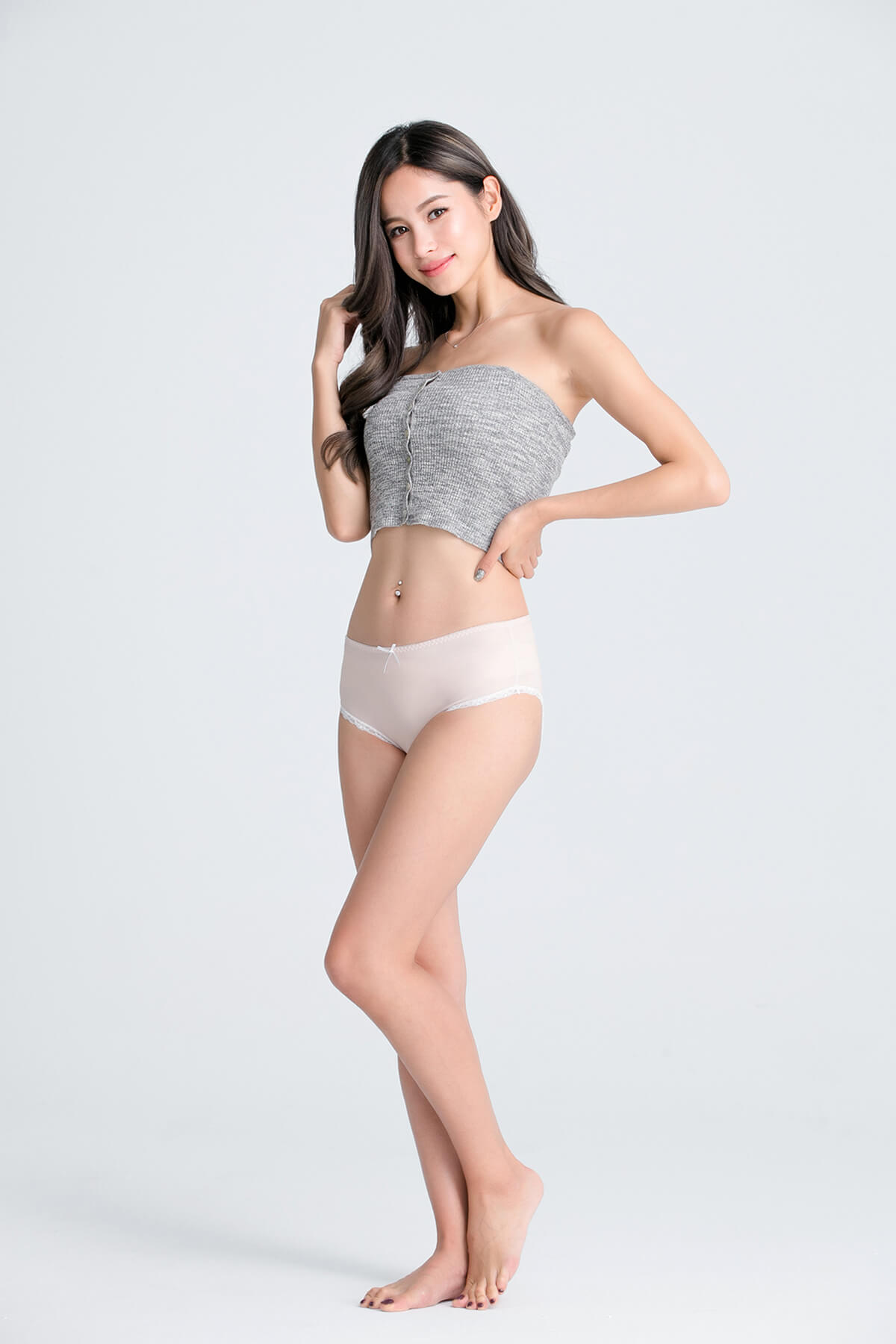 【WIWI】真正台灣製造的 發熱衣、涼感衣、壓力褲::漾彩遠紅外線抑菌經典中腰內褲(粉嫩膚 女M-2XL)